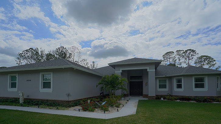 Exterior Side Entry - RJM Custom Homes